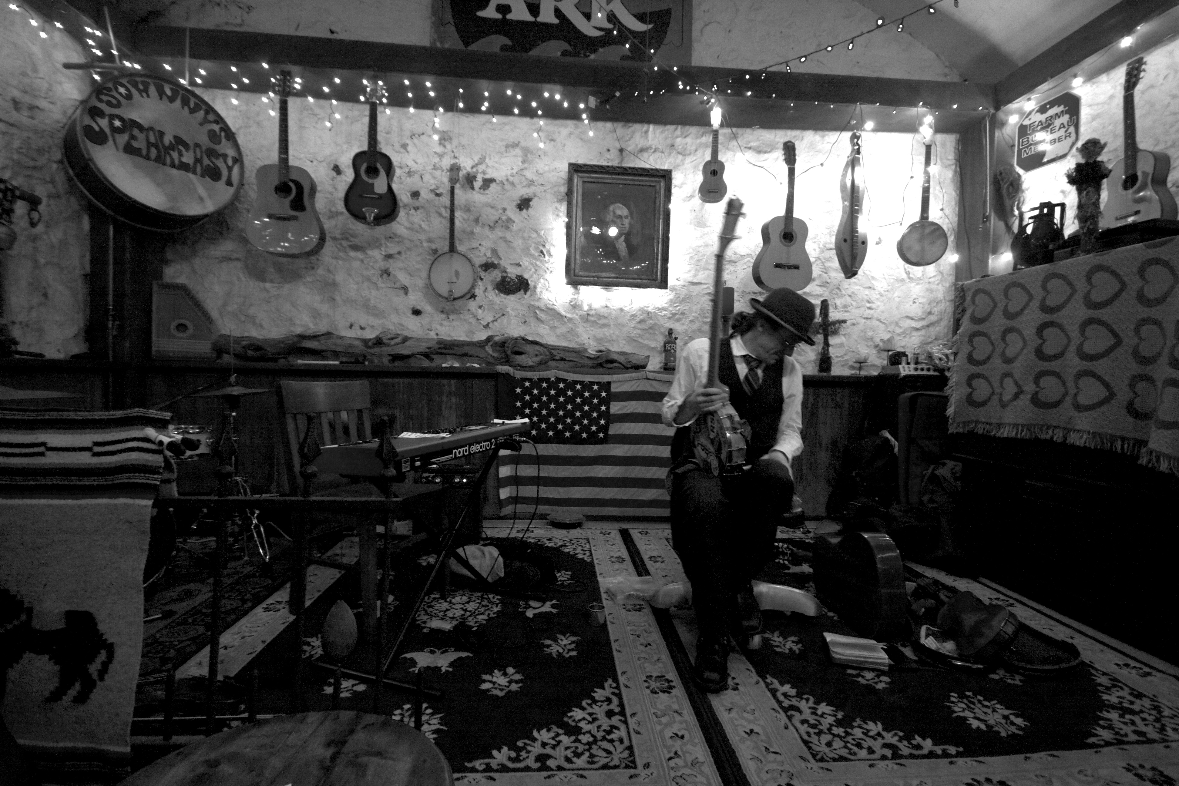 Johnny’s Speakeasy (Ann Arbor, MI) with Elisabeth Pixley-Fink — video ...